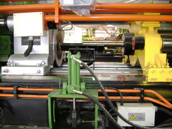 Extrusion Press - EADA supplying Aluminium accessories, Aluminium ...